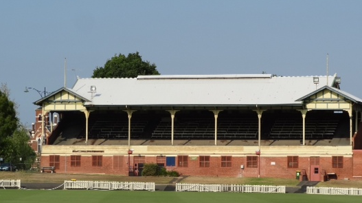 Premier B: Vale footy at the Junction Oval - VAFA